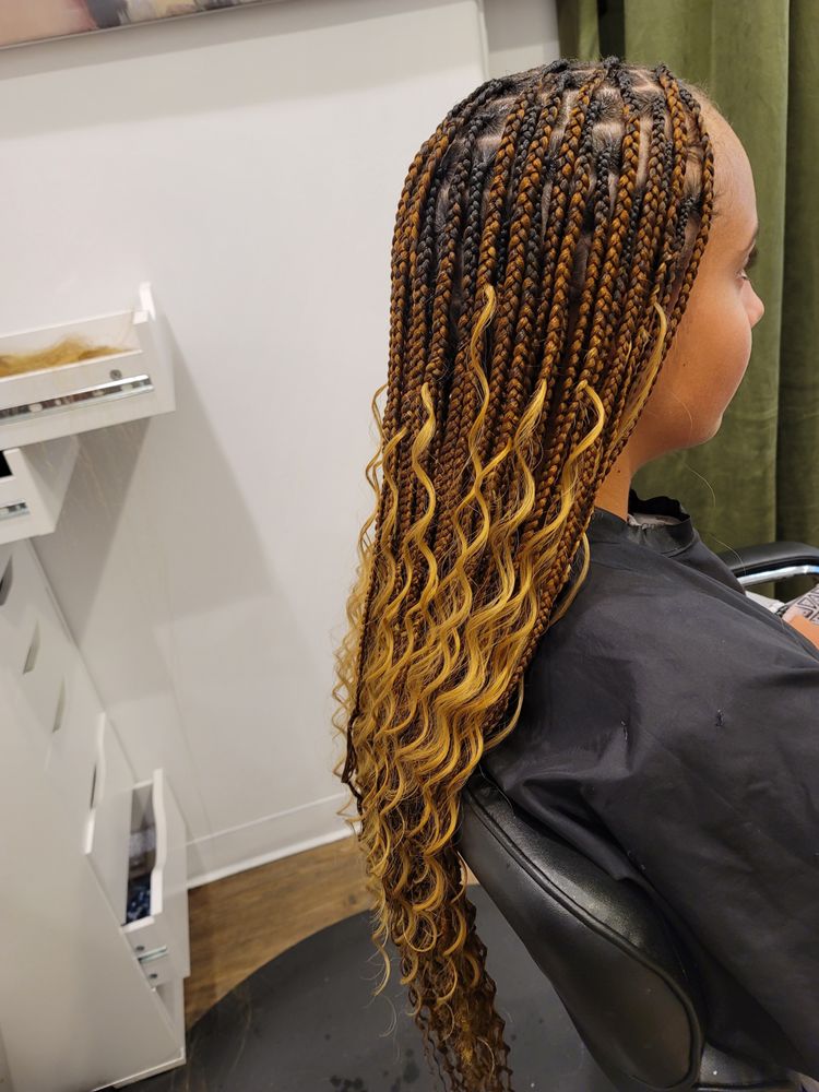 SOLEIL BRAIDING STUDIO - Updated January 2025 - 24 Photos - 788 E ...