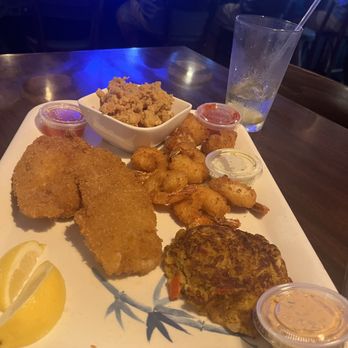 CLAM HOUSE - Updated 05/2025 - 284 Photos & 329 Reviews - 304 7th St W ...