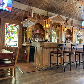 MOOSEHEAD HOOF & LADDER - Updated October 2025 - 118 Photos & 249 ...