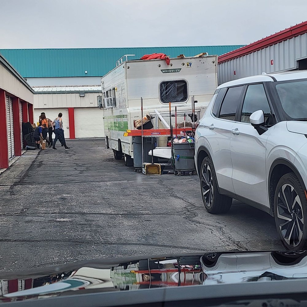 DEVON SELF STORAGE - Updated November 2025 - 13 Reviews - 3333 Meade ...