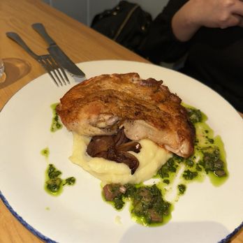 BLUEBIRD KITCHEN - Updated June 2024 - 250 Photos & 168 Reviews - 2405 ...