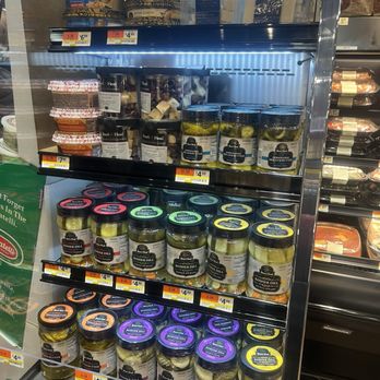 LIVOTI’S OLD WORLD MARKET - Updated December 2025 - 47 Photos & 37 ...