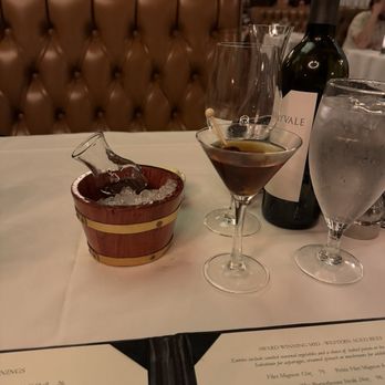 HARRIS’ RESTAURANT - Updated November 2024 - 2427 Photos & 2218 Reviews ...