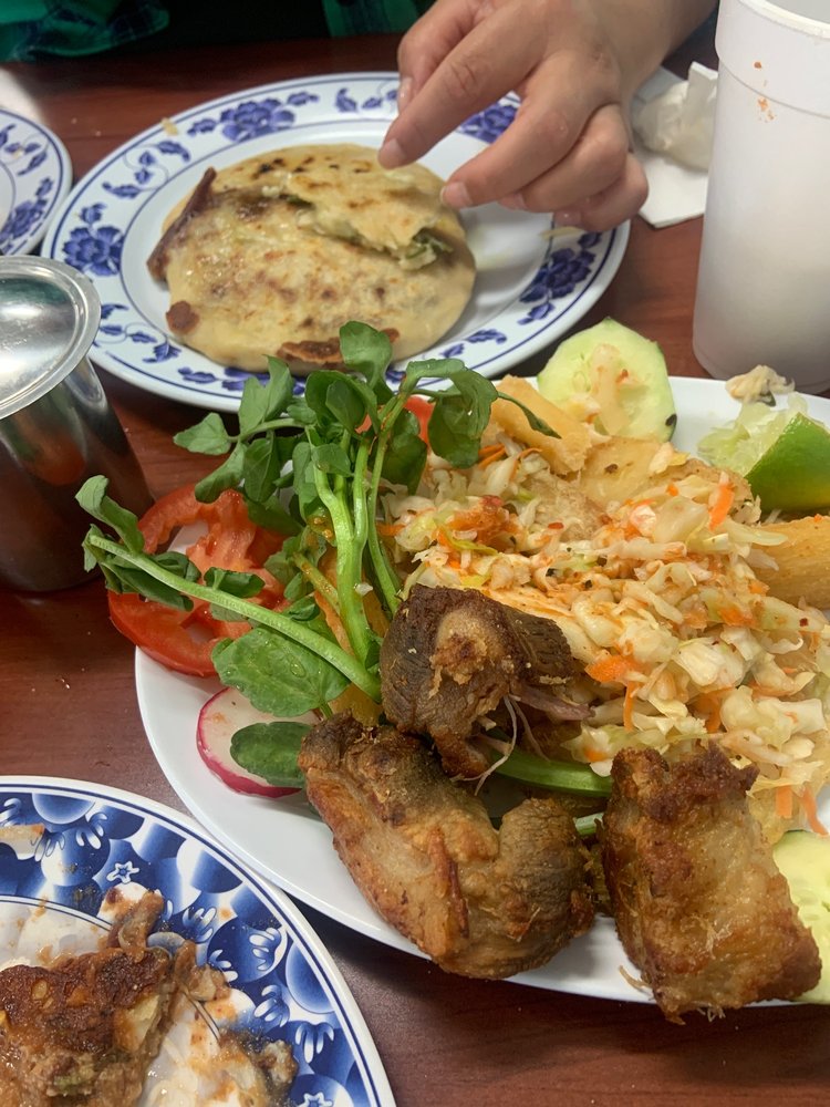 EL PAPATURRO PLACE - Updated September 2025 - 35 Photos & 31 Reviews ...