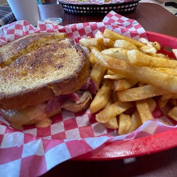 THE SUB SPOT - Updated July 2024 - 139 Photos & 119 Reviews - 3709 ...