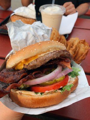 RED MILL BURGERS - 304 Photos & 890 Reviews - 1613 W Dravus St, Seattle ...