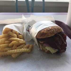 KINGS DRIVE IN - 20 Photos & 24 Reviews - American (Traditional) - 1008 ...