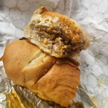 BUFFALO EATZ - Updated December 2024 - 114 Photos & 77 Reviews - 5015 N ...