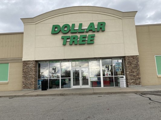 DOLLAR TREE - Updated July 2025 - 26 Photos - 120 E Sunset Dr, Waukesha ...