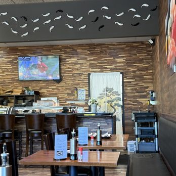 BIG FISH SUSHI - Updated December 2025 - 522 Photos & 268 Reviews ...