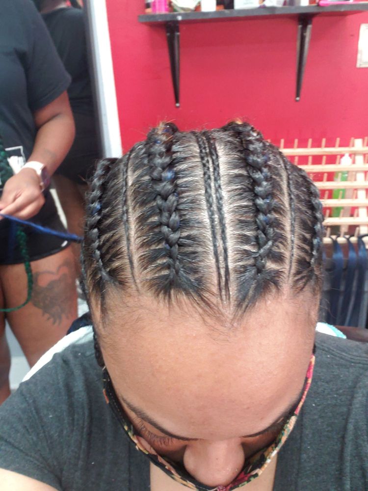BOSSED UP CUTS & STYLES - 6659 S Damen Ave, Chicago, Illinois - Hair ...