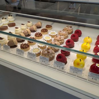 D’CARAMEL PATISSERIE - Updated February 2025 - 149 Photos & 52 Reviews ...