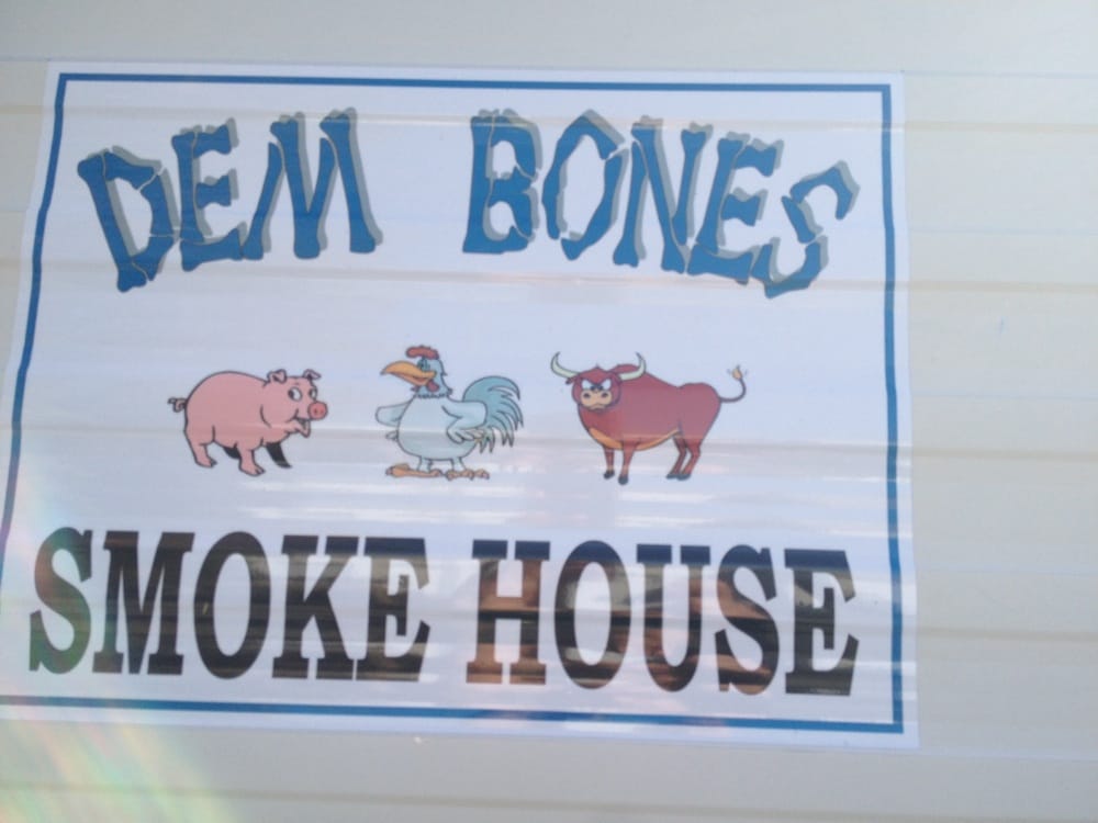 DEM BONES SMOKEHOUSE - Updated October 2025 - 500 Rossanley Dr, Medford ...