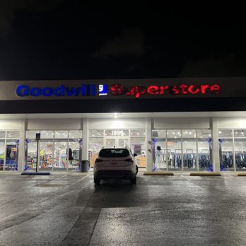 GOODWILL - OAKLAND PARK - Updated December 2025 - 91 Photos & 60 ...