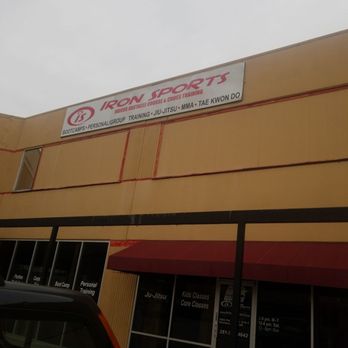 IRON SPORTS - Updated October 2025 - 76 Photos & 38 Reviews - 6982 ...