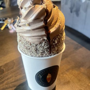 TWISTED ROLLS CHIMNEY CAKES - Updated June 2024 - 32 Photos - 12212 N ...