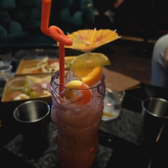 CHEEKYS - Updated October 2025 - 36 Photos - 622 Kenmore Ave ...