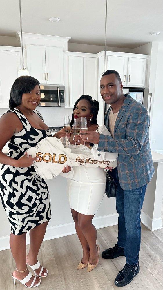 KATRINA THOMAS - COMPASS - Updated December 2025 - 42 Photos - Bowie ...