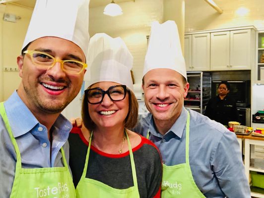 TASTE BUDS KITCHEN - Updated December 2025 - 21 Photos - 20269 E Smoky ...