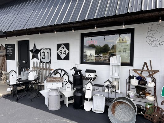 BARNHOUSE VINTAGE & HANDMADE WARES - Updated January 2026 - 24 Photos ...