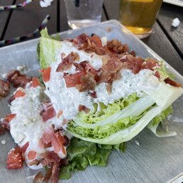 CORNER 16 - Updated October 2025 - 218 Photos & 325 Reviews - 1640 Bob ...