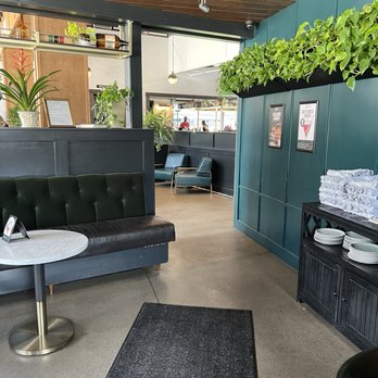 THE FILSON QUEEN CITY KITCHEN AND BAR - Updated May 2025 - 202 Photos ...