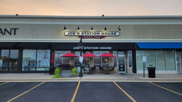 JOE’S STATION HOUSE PIZZA PUB - Updated December 2025 - 72 Photos & 196 ...