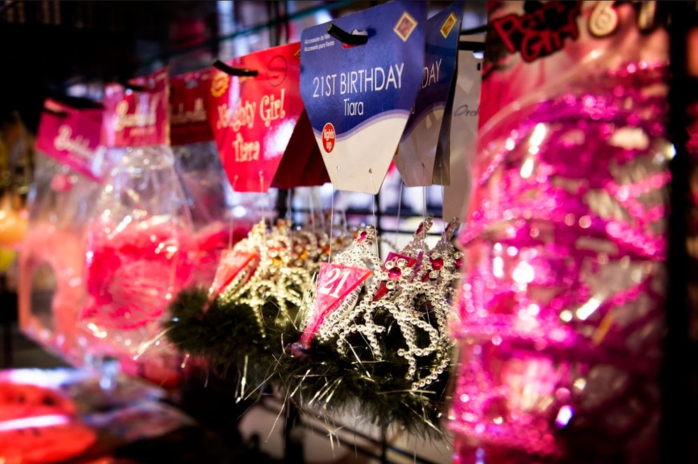 TREASURE CHEST II - Updated June 2025 - 13 Photos - 5 Sanger Ave ...