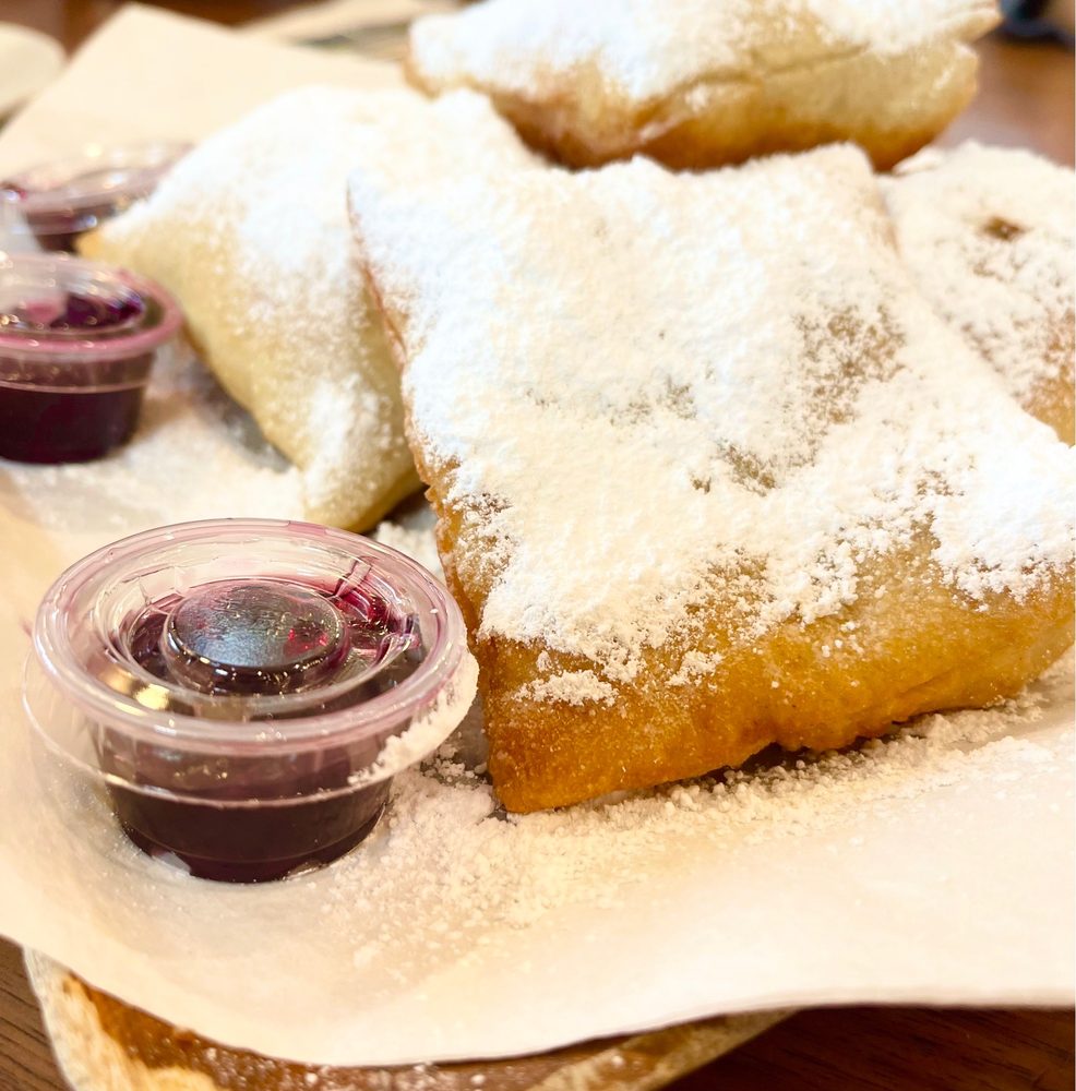 GOOGIE GRILL - 546 Photos & 700 Reviews - 1520 Del Monte Blvd, Seaside ...