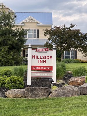 HILLSIDE INN - Updated October 2025 - 5676 Township Rd 362, Millersburg ...