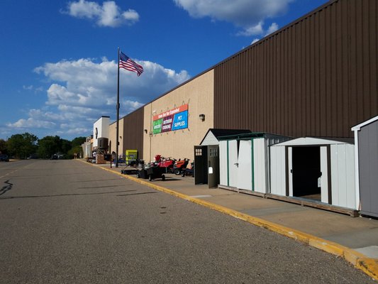 FLEET FARM - Updated October 2025 - 44 Photos & 49 Reviews - 17070 ...