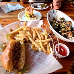 7 MONKS TAPROOM - Updated July 2025 - 354 Photos & 568 Reviews - 128 S ...