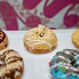 PURVÉ DONUT STOP - Updated September 2025 - 1500 Photos & 451 Reviews ...