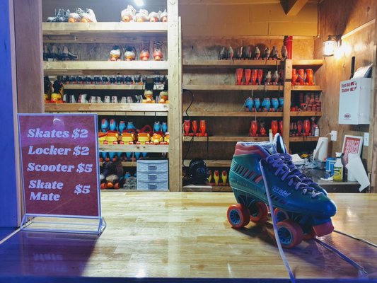 STARLIGHT ROLLER RINK - Updated December 2025 - 1103 N Main St ...