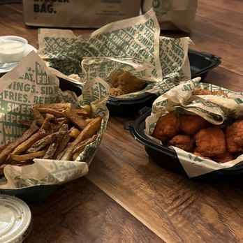 WINGSTOP - Updated October 2024 - 115 Photos & 261 Reviews - 3825 ...