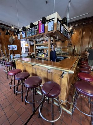 CHEERS - 2297 Photos & 1130 Reviews - 84 Beacon St, Boston, MA - Menu ...