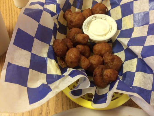 BULLDOGS CAFE - Updated January 2026 - 17 Photos & 35 Reviews - 714 N ...