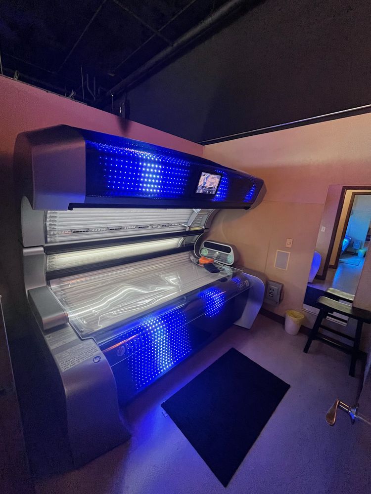 BRONZE TAN - Updated August 2025 - 35 Photos & 111 Reviews - 6451 ...