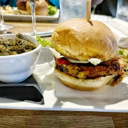 THE RED YETI - Updated December 2025 - 748 Photos & 607 Reviews - 256 ...