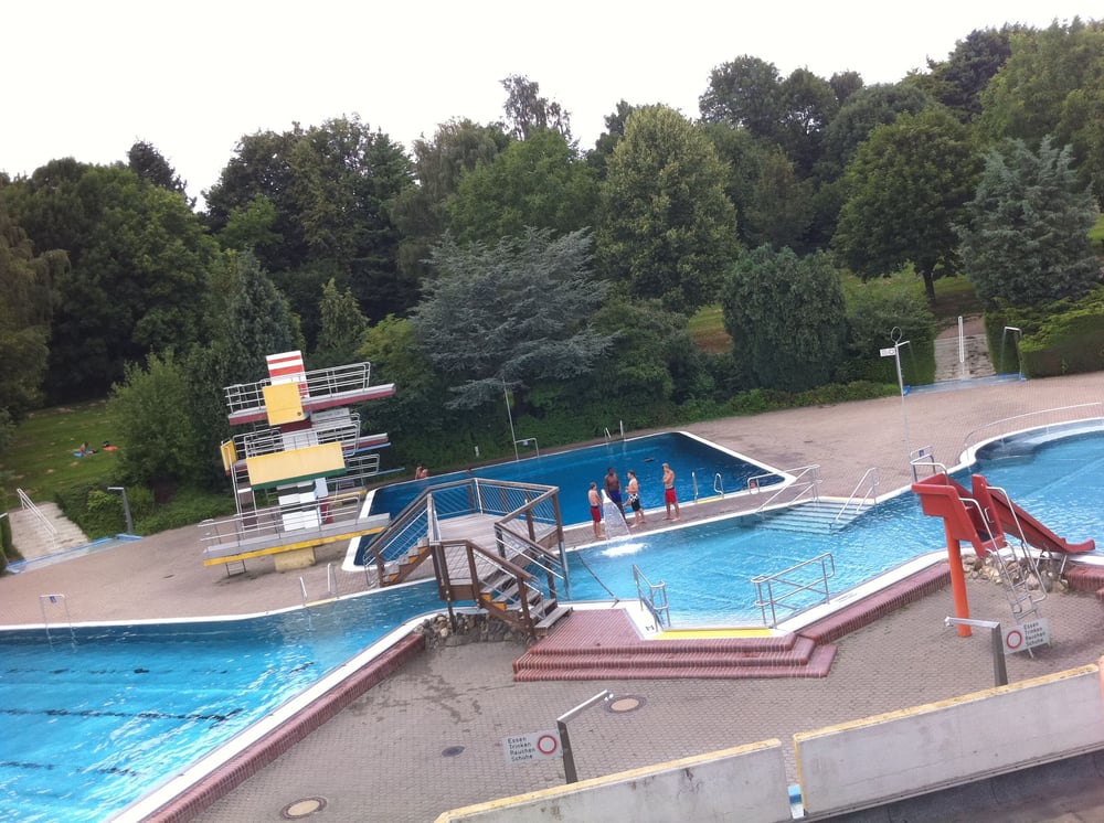STADTVERWALTUNG FREIBAD STOMMELN - In den Benden, Pulheim, Nordrhein ...