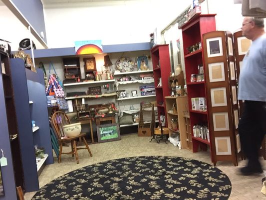 BLUE RIDGE ANTIQUE MALL & CONSIGNMENT - Updated January 2026 - 793 E ...