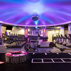 CRUNCH FITNESS - 38TH STREET - Updated August 2025 - 107 Photos & 170 ...