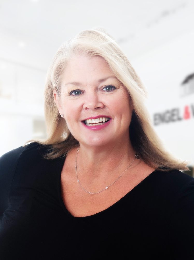 JULIE SMITH - ENGEL & VOLKERS BY THE SEA - Updated June 2024 - 11 ...