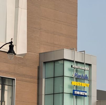 MARSHALLS - Updated September 2025 - 30 Photos & 68 Reviews - 1201 S ...