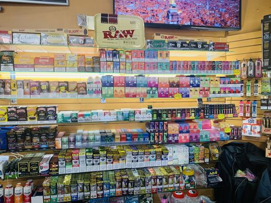 HUBBLY BUBBLY SMOKE SHOP - Updated July 2025 - 829 Brandon Town Center ...