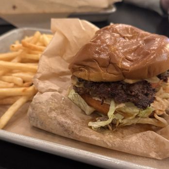 WALLY & BUCK - Updated June 2025 - 61 Photos & 103 Reviews - 319 E ...