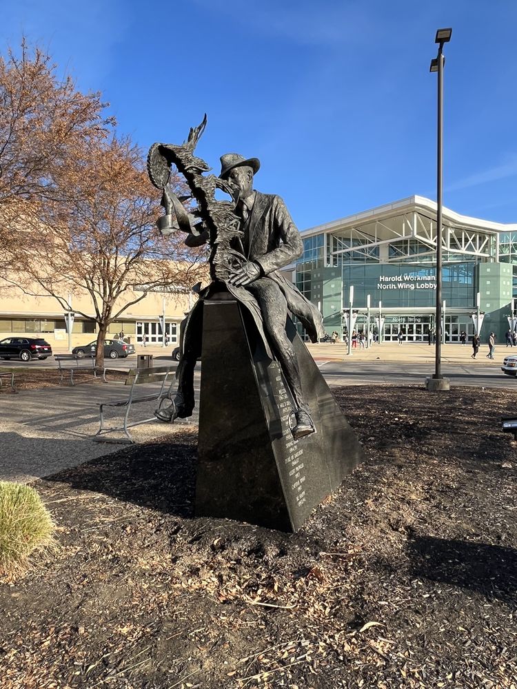 TOM MOORE STATUE - 937 Phillips Ln, Louisville, Kentucky - Public Art ...