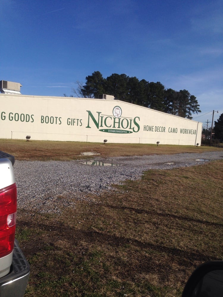 NICHOLS DISCOUNT CENTER - 1110 Boone St, Leesville, Louisiana ...