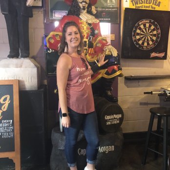 LUCKY B’S - Updated January 2026 - 48 Photos & 72 Reviews - 609 Tucker ...