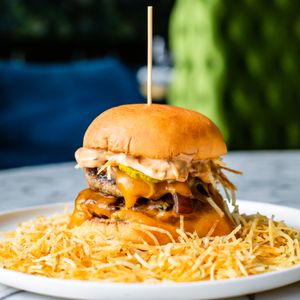 ROYAL CASTLE - 85 Photos & 65 Reviews - Burgers - 2700 NW 79th St ...